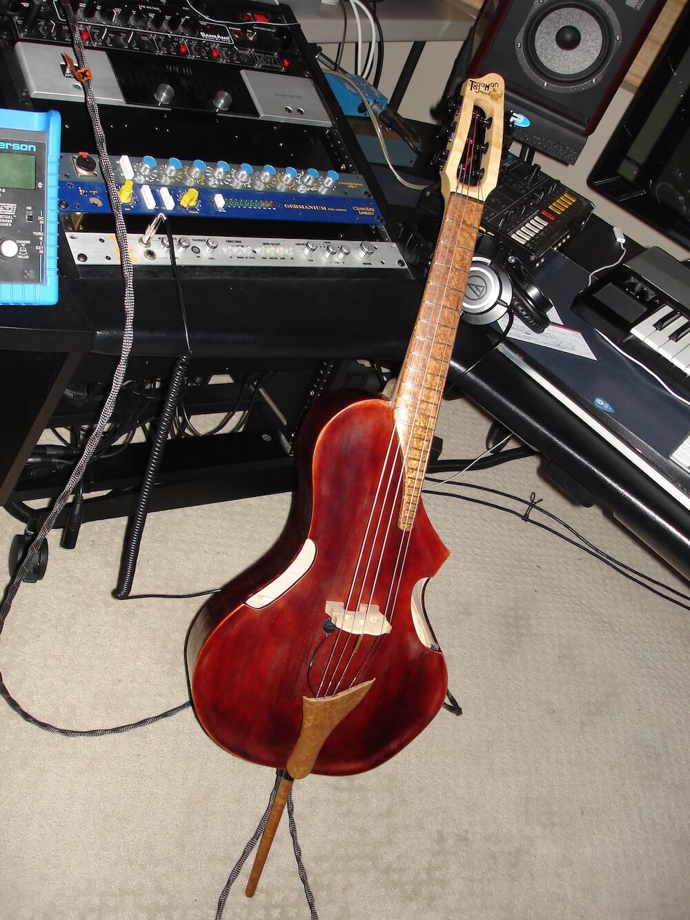 CINEMATIC GUITARS INFINITY | KONTAKT PLAYER | SAMPLE LOGIC LLC